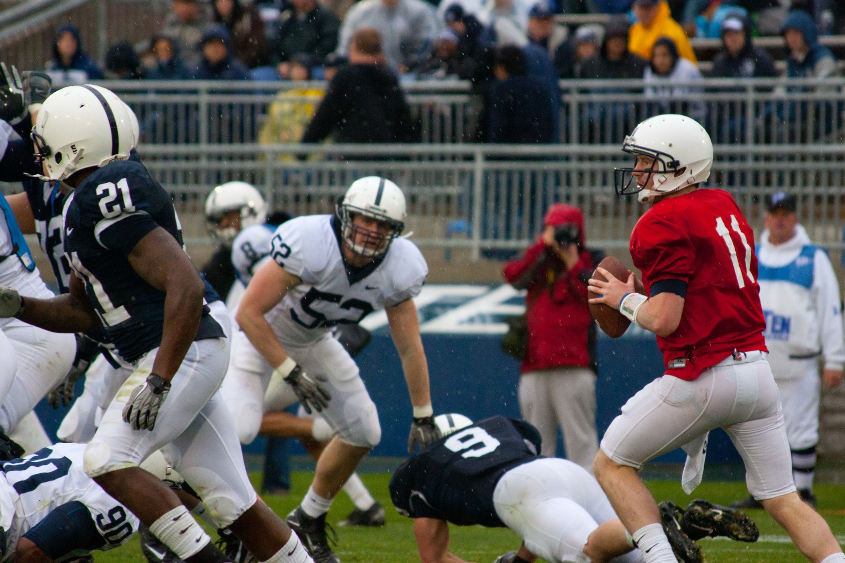 Blue Team Wins A Rain-Soaked Blue-White Game 10-0