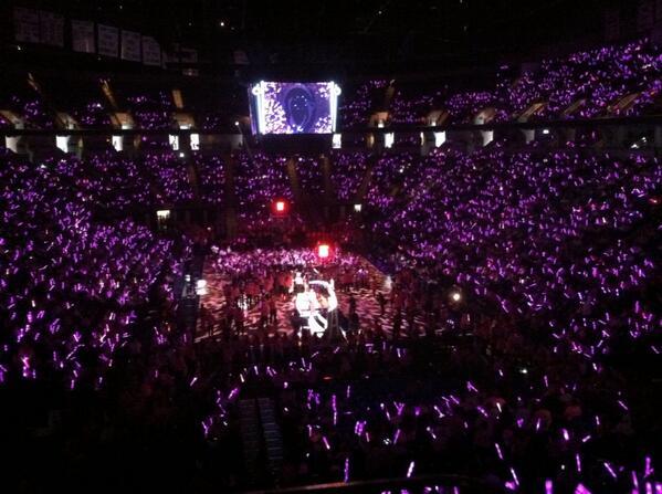 Women's Basketball "Pink Zone" Raises $310,000 for Breast Cancer