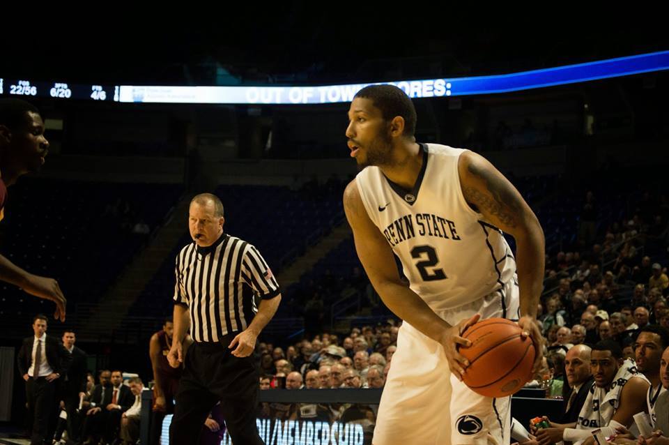 David vs. Goliath: Men's Basketball Hosts No. 5 Wisconsin