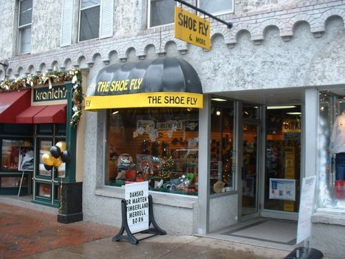 The Shoe Box To Close Its Doors
