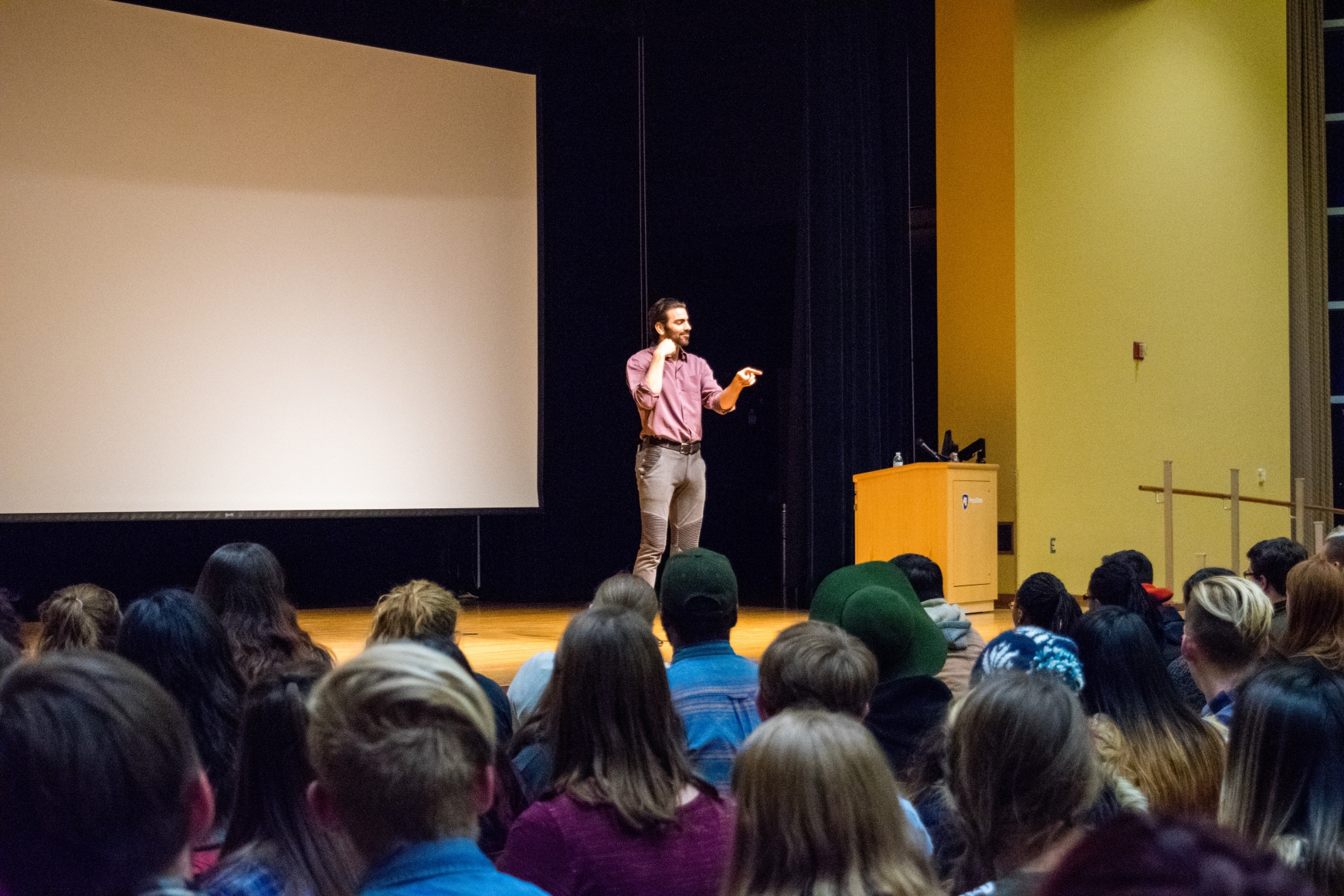 Nyle DiMarco Shares His Unique Story With Heritage Hall