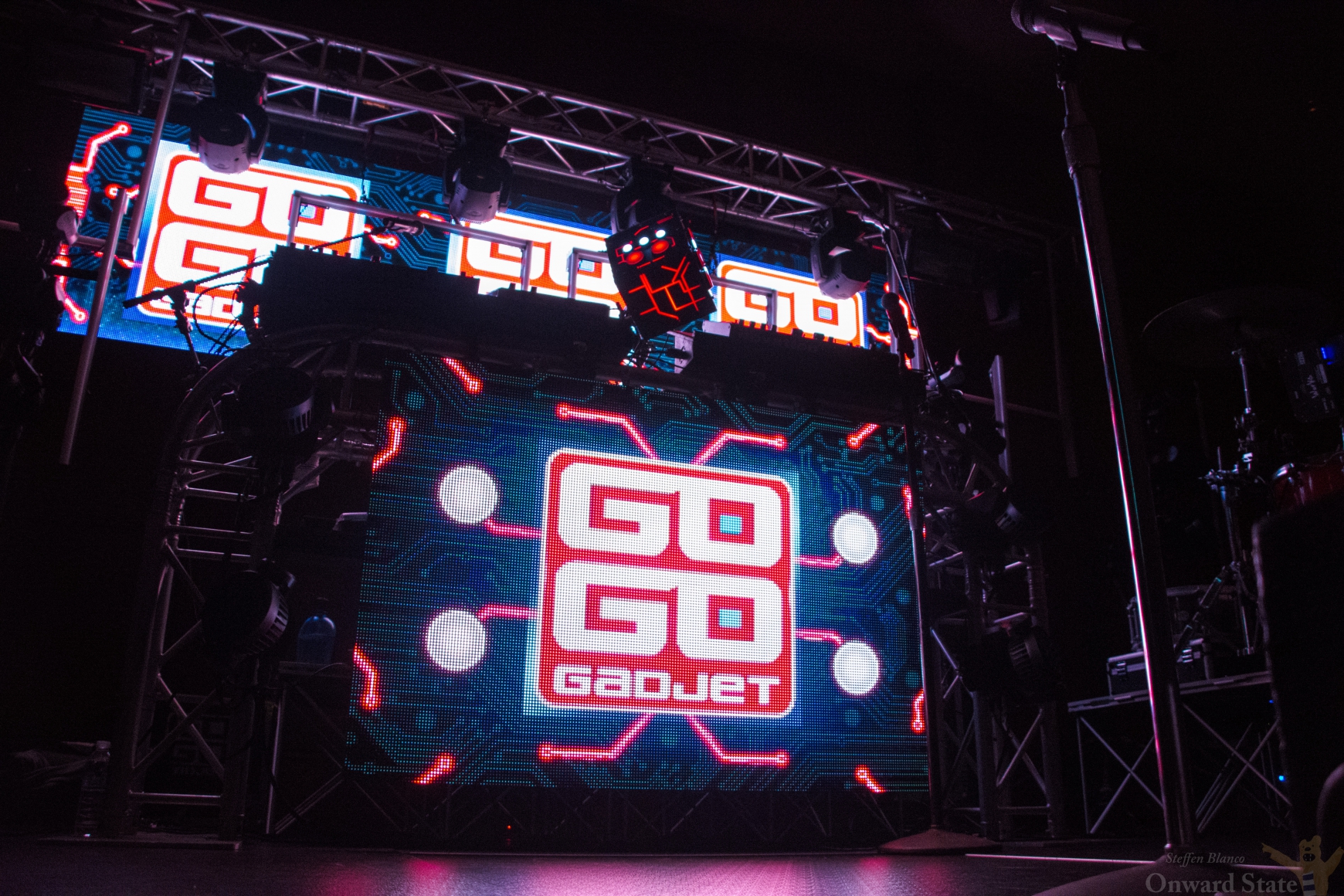 [Photo Story] Go Go Gadjet Takes Over Alumni Hall | Onward State