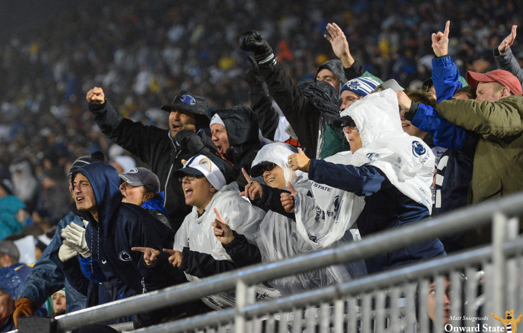Beaver Stadium Honors The 'Iowa Wave' | Onward State