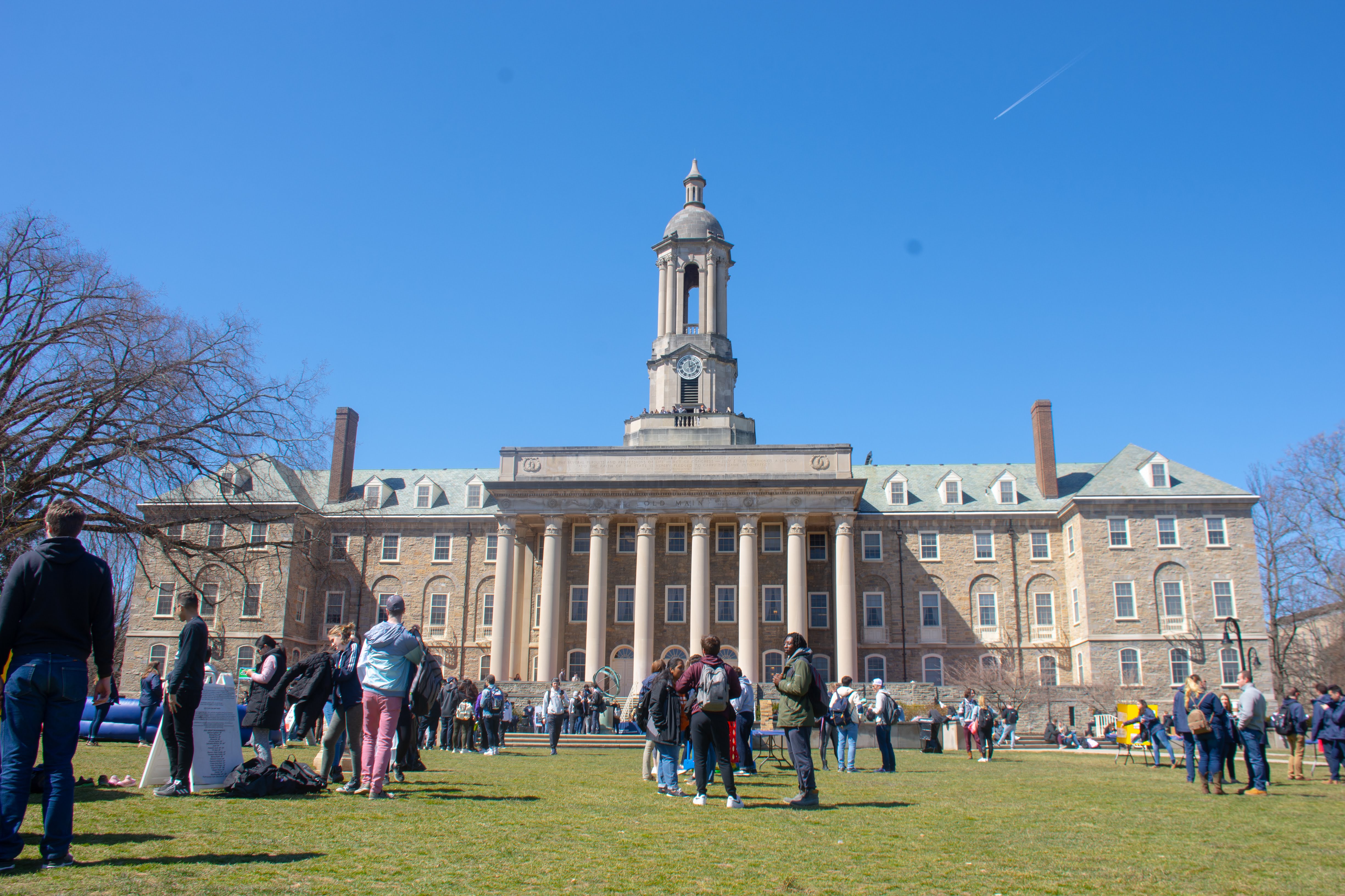 [Photo Story] Old Main Bell Tower Gives Visitors A Sky-High View Of ...