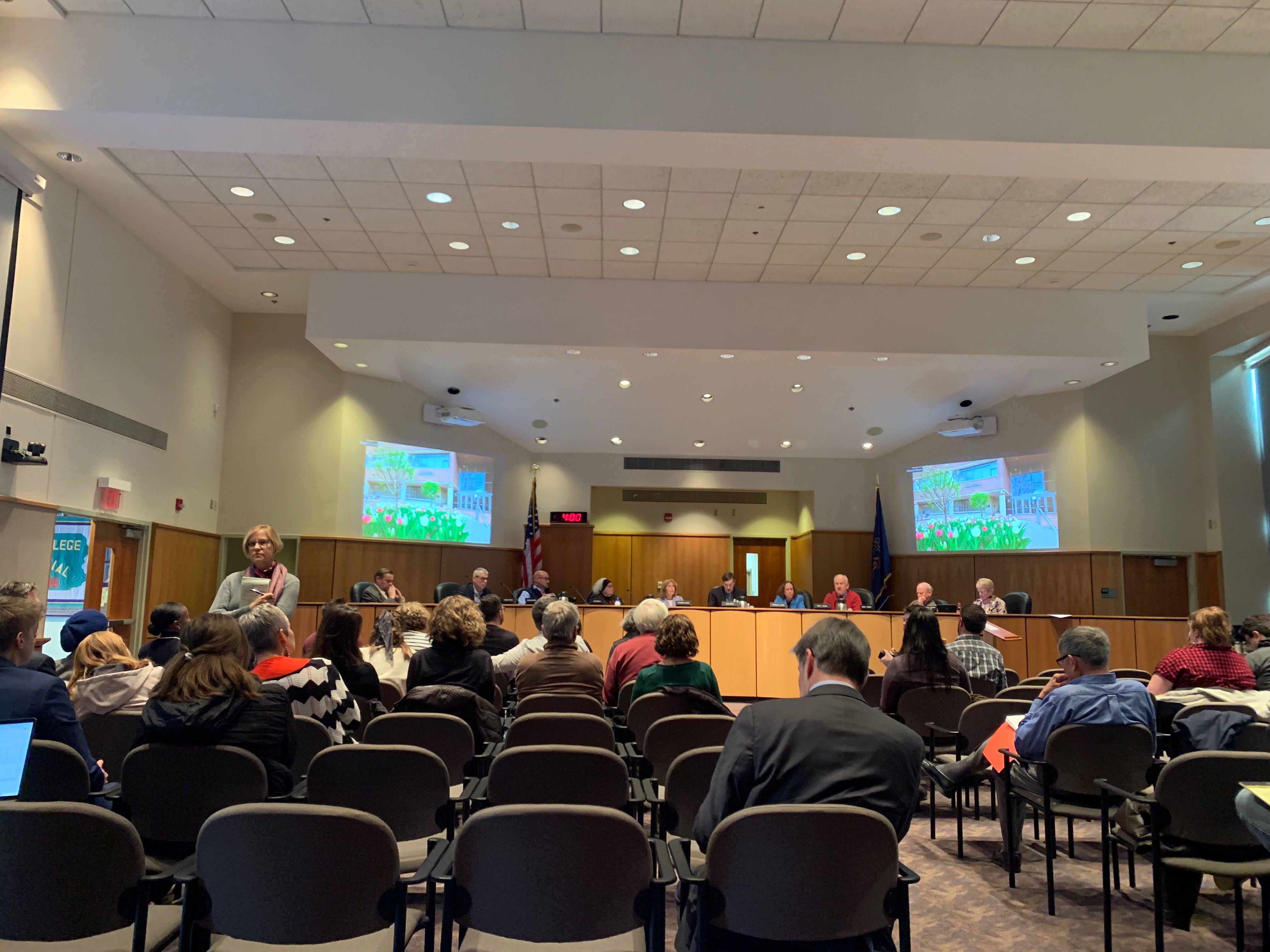 Borough Council's Three-Week Mayoral Guideline Debate Stalls With Vote ...