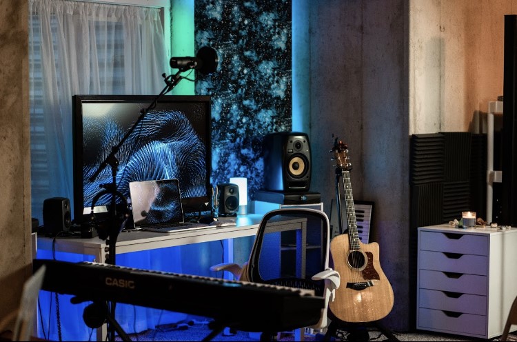 Happy Valley Song Lab Offers Guidance & Platform For Local Musicians ...