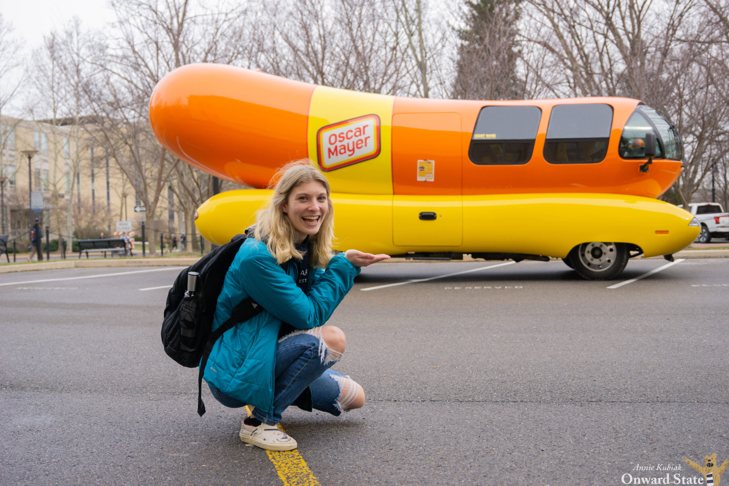 [Photo Story] The Oscar Mayer Wienermobile Returns To Penn State ...