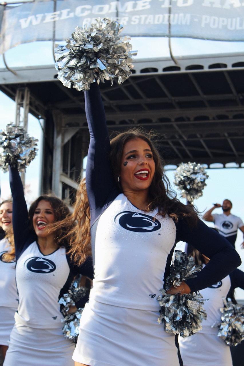 'Big & Little': Senior And Freshman Sister Duo Perform On Penn State ...