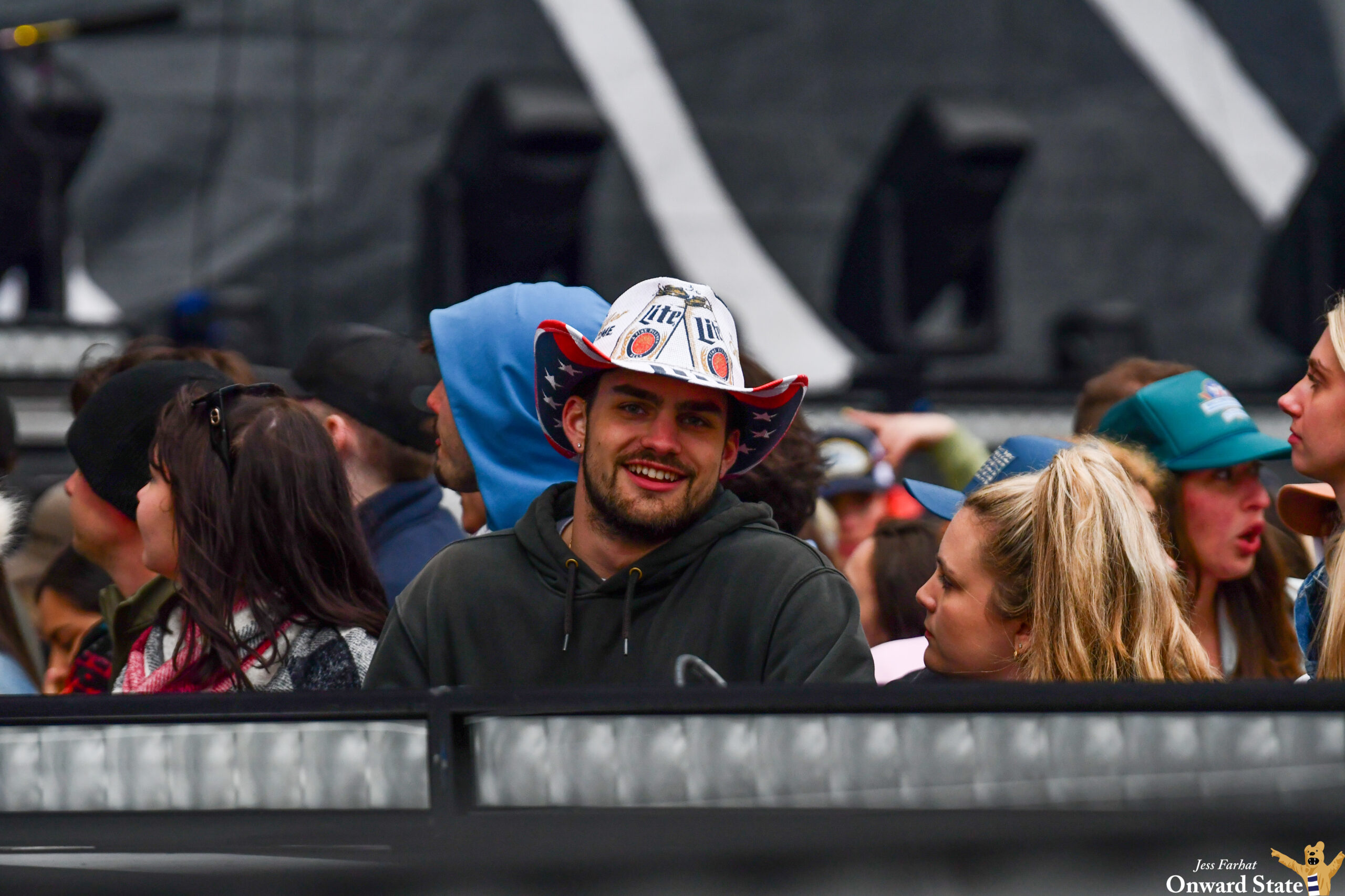 [Photo Story] Luke Combs Lights Up 80,000-Person Beaver Stadium Crowd ...
