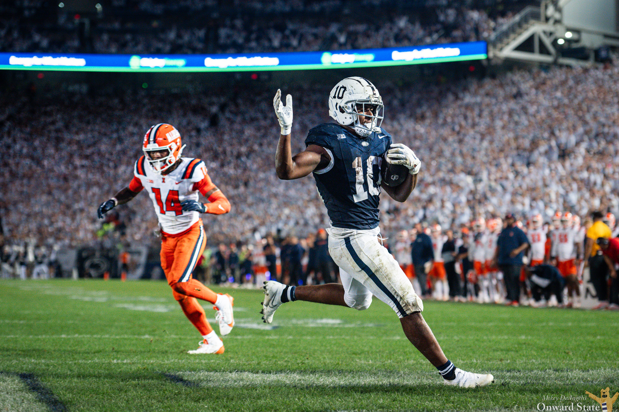 No. 9 Penn State Football Defeats No. 19 Illinois 21-7 In Defensive ...