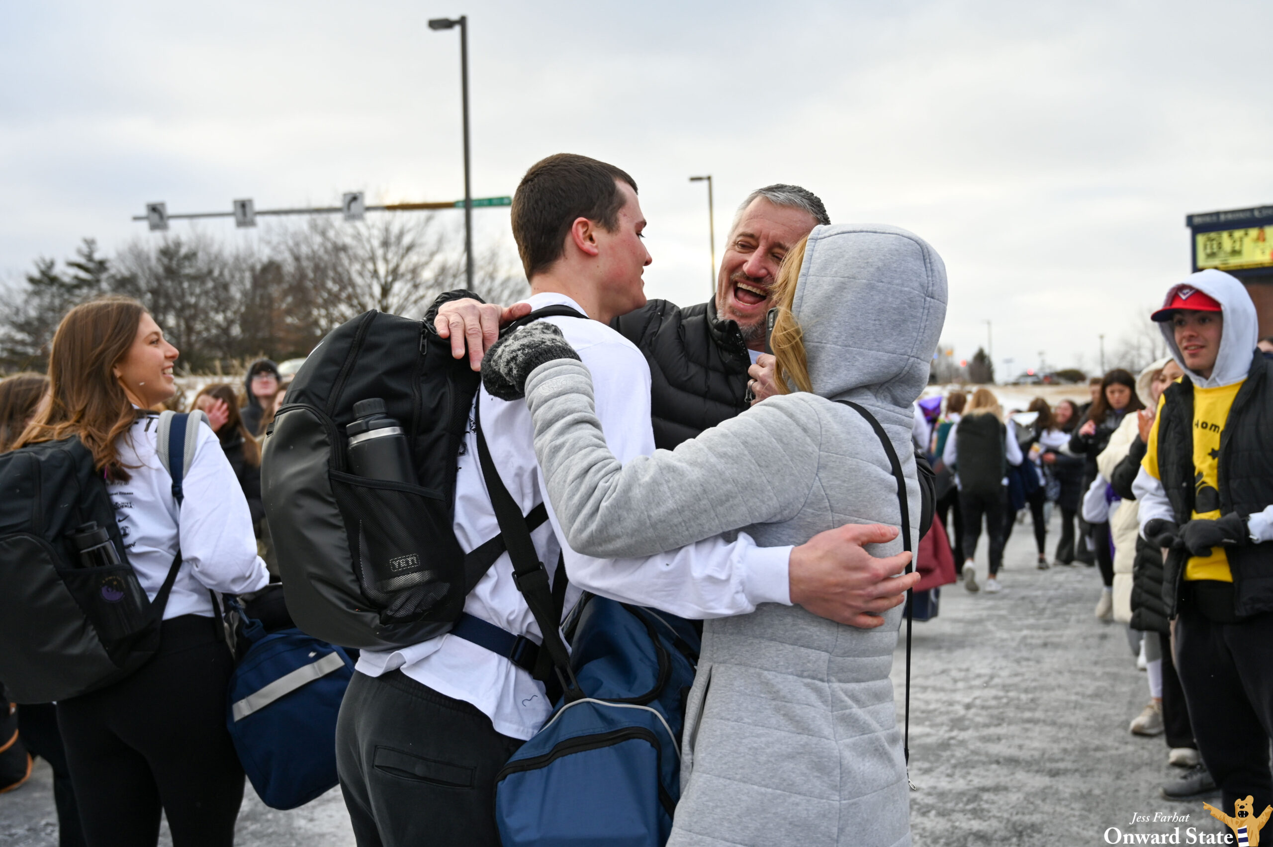 [Photo Story] Dancers Kick Off THON Weekend 2025 With Human Tunnel ...